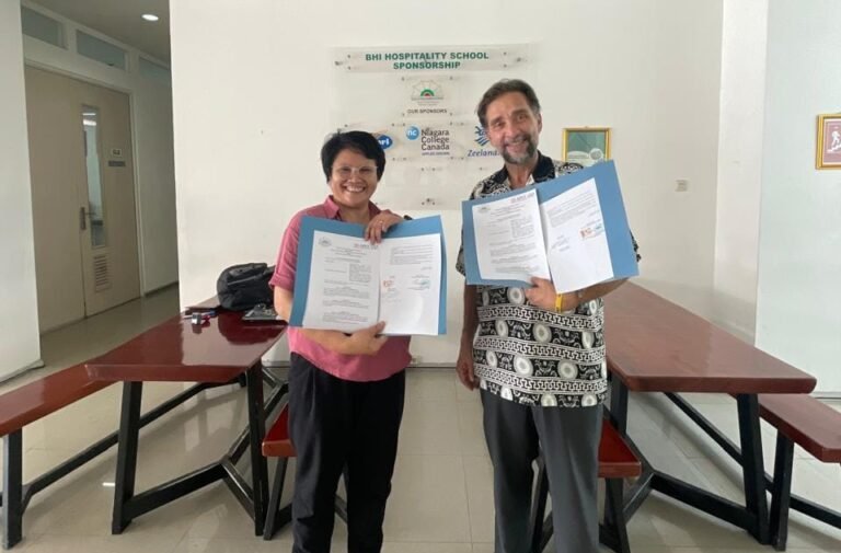 Penandatanganan MoU Antara STP Bogor dan Apex USA